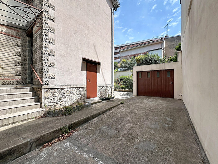 Le Pré-Saint-Gervais, Gabriel Péri, Egalité : Maison 3 pièces à vendre