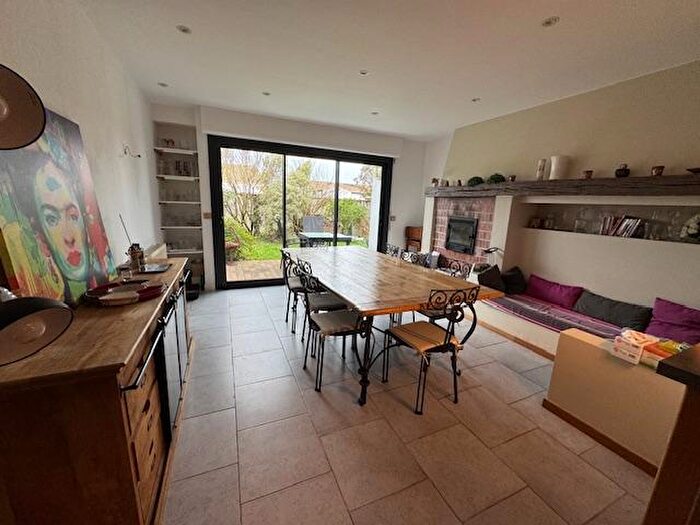 Maison à vendre - Breuil-Magné - 8 pièces - 3 chambres