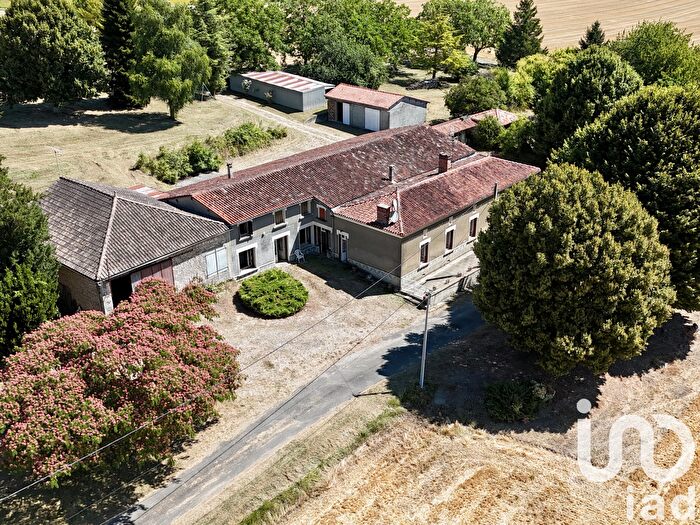 Maison à vendre - Bessac - 8 pièces - 6 chambres