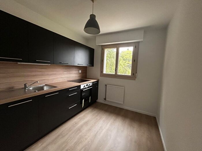 Appartement à louer - Quartiers Nord-Est, Maurepas - 4 pièces - 3 chambres