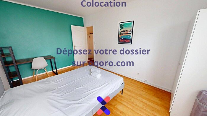 Appartement à louer - Champ Perdrix, Dijon - 5 pièces - 4 chambres