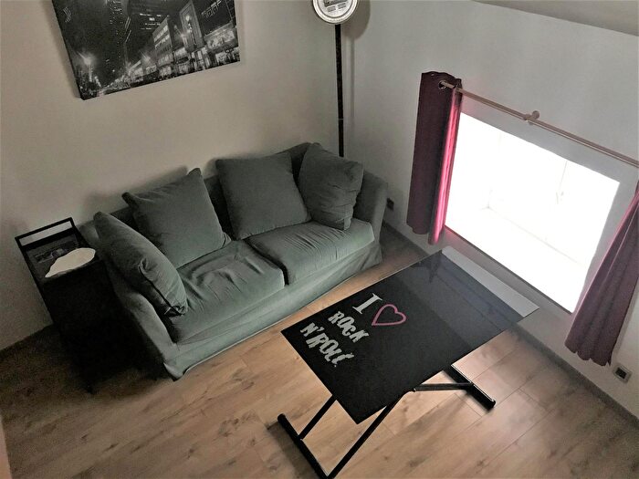 Appartement à louer - Dijon, Centre-ville - 1 pièce