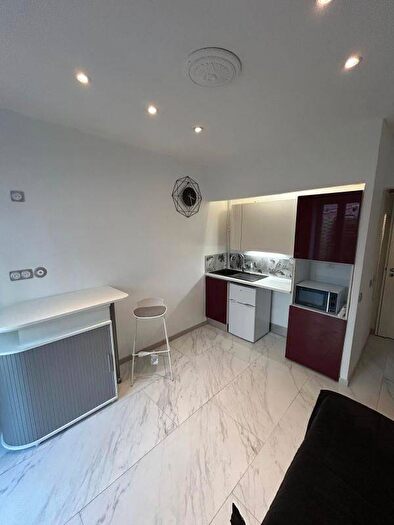 Appartement à louer - Notre Dame, Nice - 1 pièce