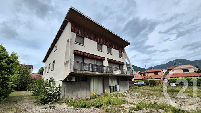 Maison 11 pièces à vendre - Fontaine, La Poya, Plan, Vouillants
