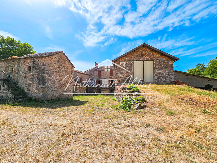 Maison 9 pièces à Viala-du-Pas-de-Jaux, à vendre