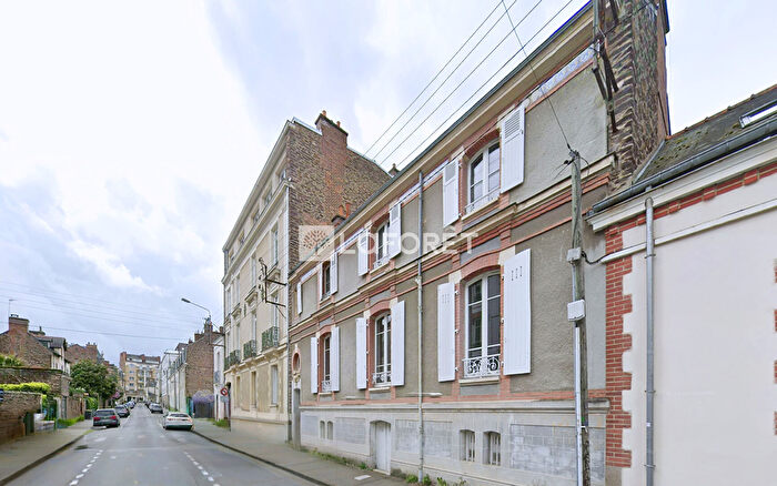 Maison 8 pièces à vendre à Quartiers Centre, Fougères, Sévigné