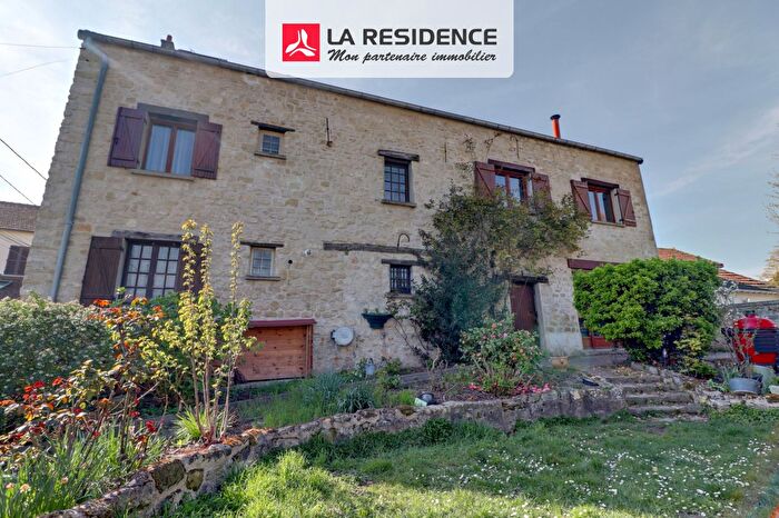 Maison 10 pièces à Maurecourt, à vendre