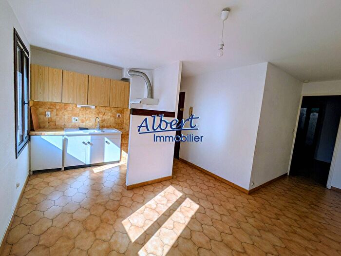 Appartement à louer - Centre Ville, Sanary-sur-Mer - 2 pièces - 1 chambre