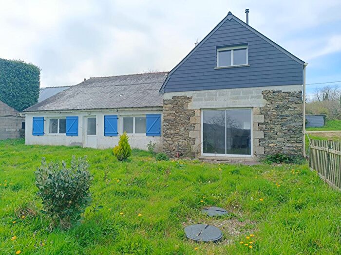 Maison à vendre - Laz - 9 pièces - 5 chambres