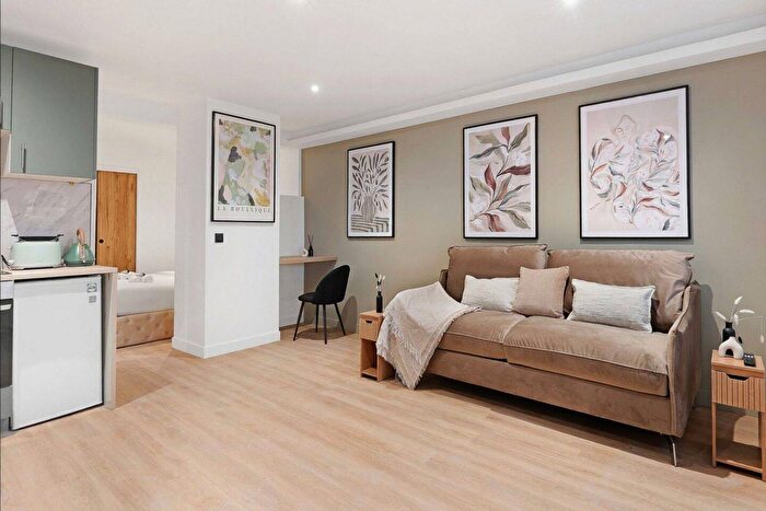 Appartement à louer - Bièvres Sud Tolbiac, Paris ème arrondissement - 2 pièces - 1 chambre