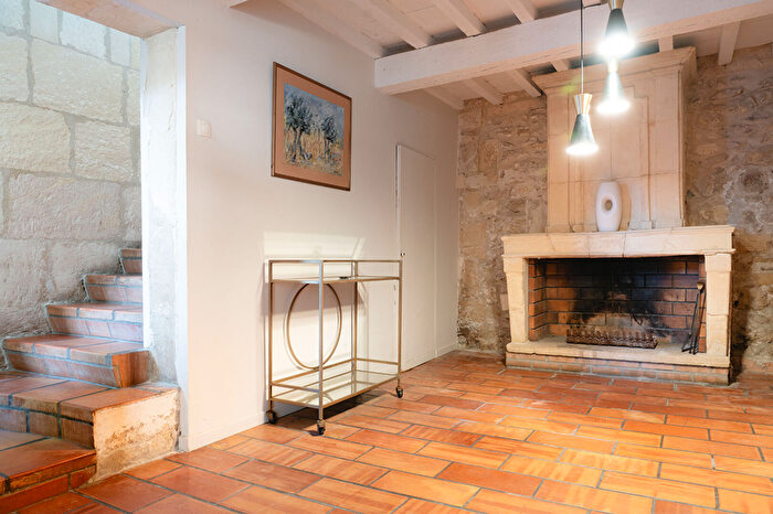 Maison à vendre - Arles, Pont de Crau, Moulès - 5 pièces - 3 chambres