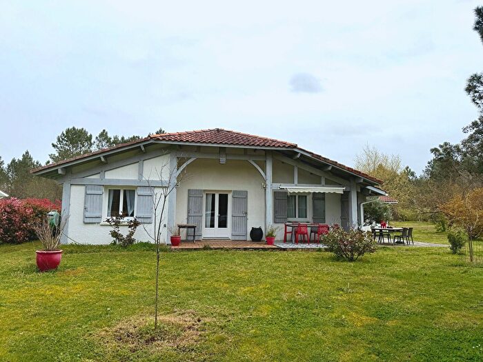 Maison à vendre - Lugos - 7 pièces - 4 chambres