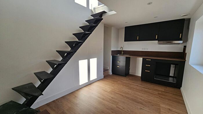 Appartement à louer - Le Touvet - 2 pièces - 1 chambre