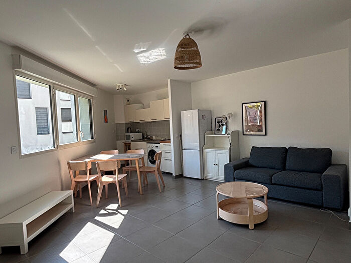 Appartement 2 pièces à Lyon 8ème, Monplaisir, à louer
