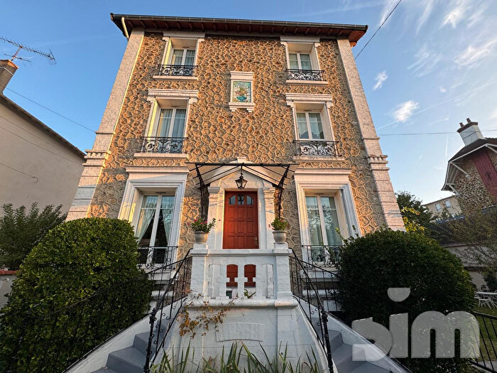 Maison à vendre - Chelles, Arcades, Castermant - 9 pièces - 4 chambres