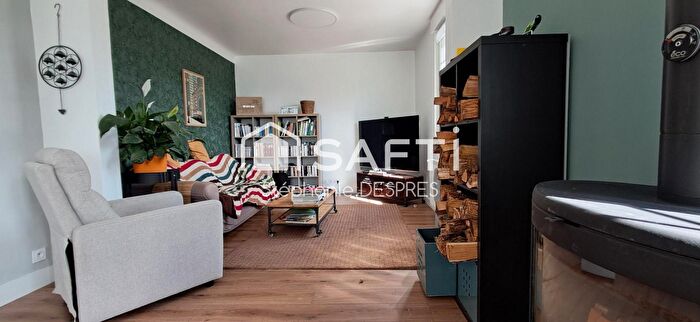 Maison à vendre - Trébédan - 6 pièces - 4 chambres