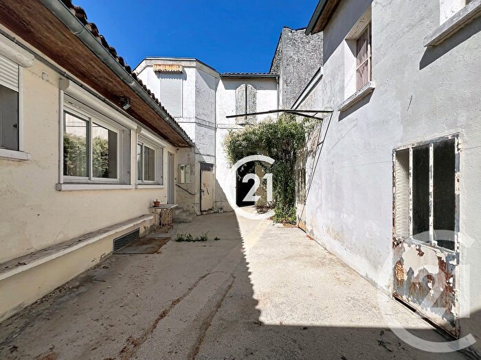Maison 10 pièces à vendre - Cognac, Centre-ville, Gare