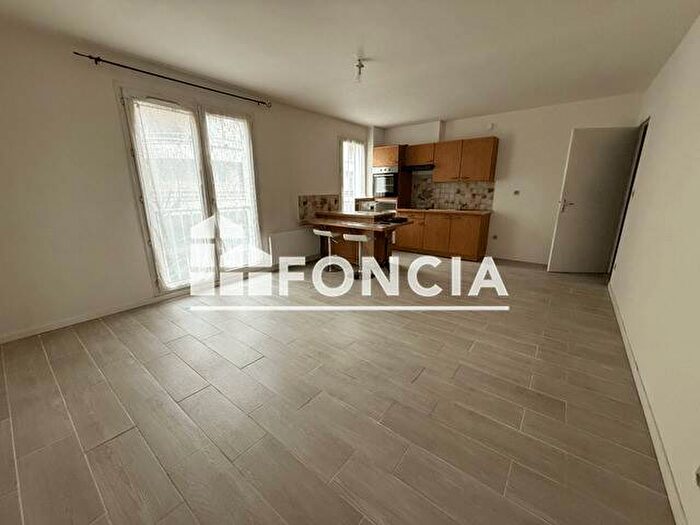 Appartement à louer - Mairie Rouxel-Sud Est, Pontault-Combault - 2 pièces - 1 chambre