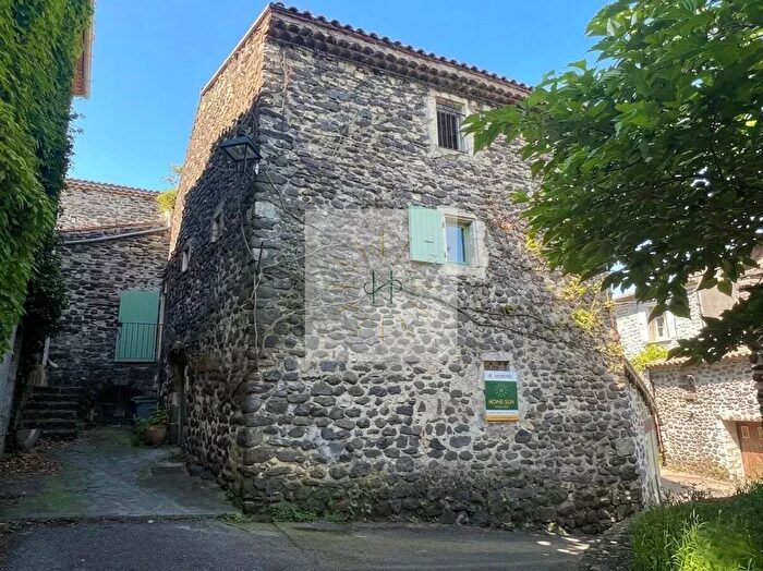 Alba-la-Romaine : Maison 4 pièces à vendre