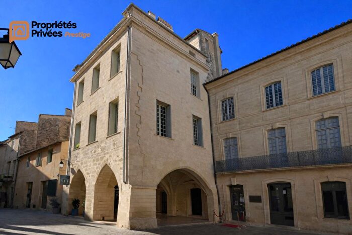 Maison à vendre - Uzès - 10 pièces - 5 chambres