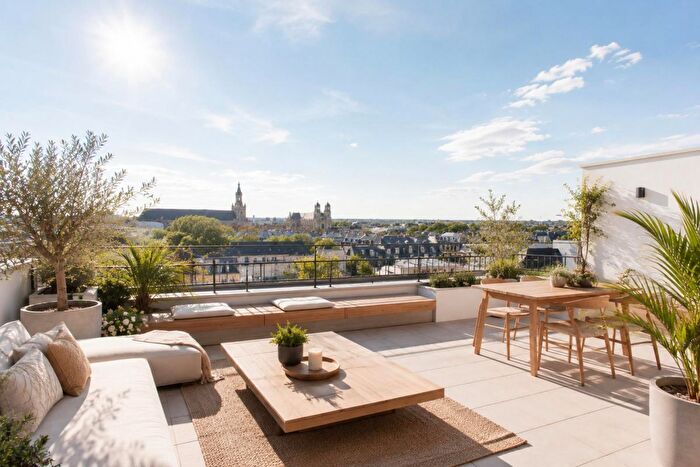 Appartement 4 pièces à Quartiers Centre, Saint-Anne, à vendre