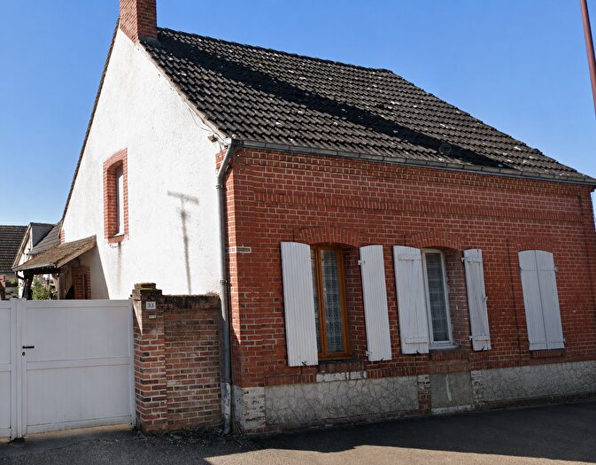Maison 5 pièces à Selles-Saint-Denis, à vendre