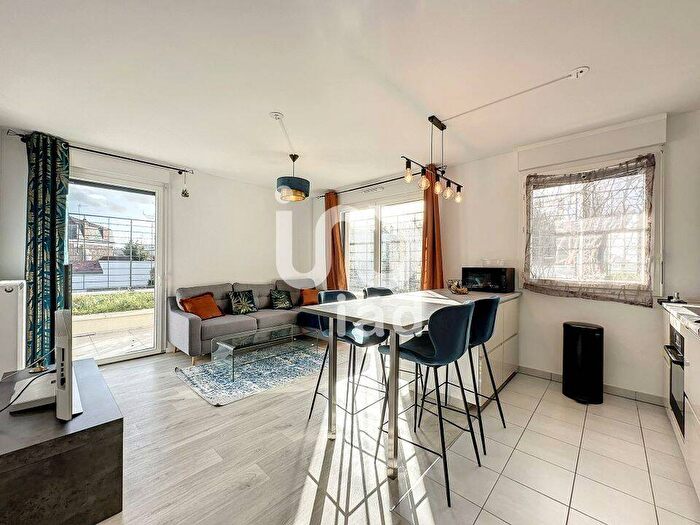 Grenat, Longjumeau : Appartement 3 pièces à louer