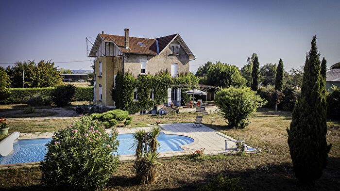 Maison 8 pièces à vendre à Clairac
