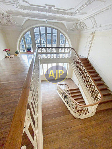 Appartement à vendre - Pau, Centre-ville - 5 pièces