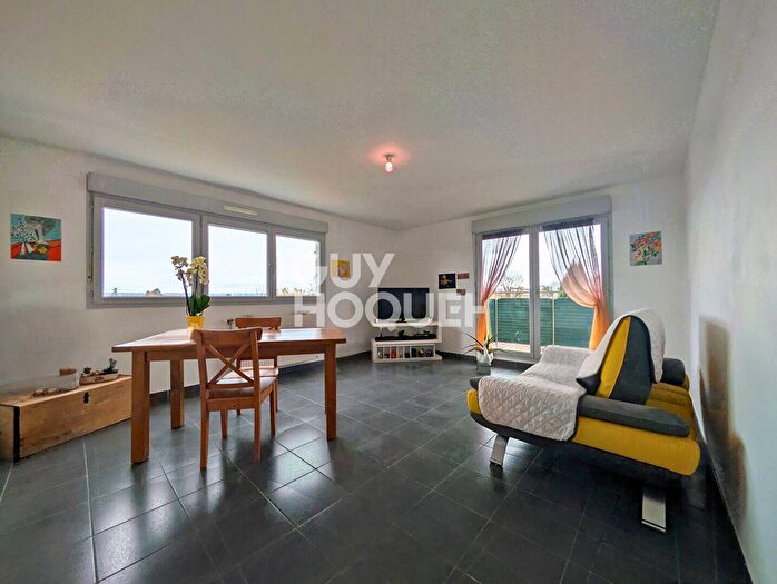 Appartement à louer - Centre, Décines-Charpieu - 4 pièces - 3 chambres