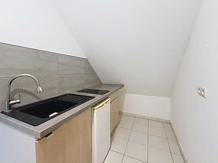 Appartement à louer - Saran, Chêne Maillard, Champs Gareaux - 1 pièce