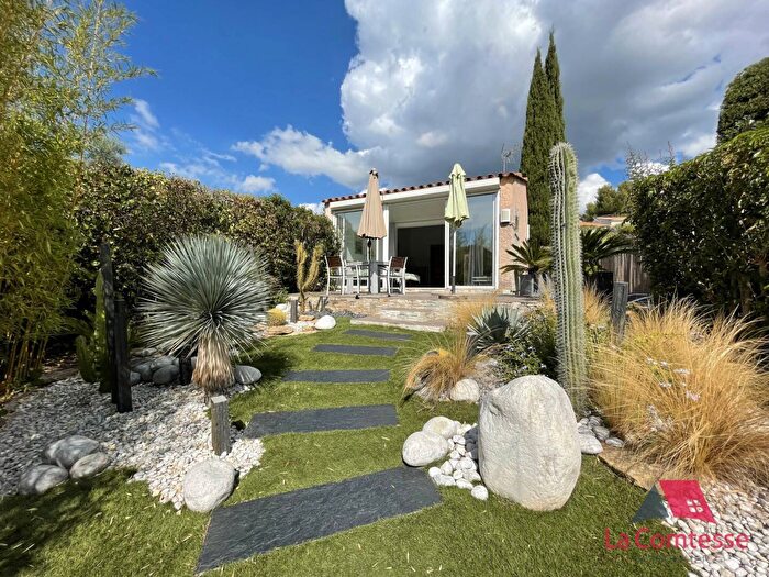 Appartement à louer - Est, La Ciotat - 1 pièce