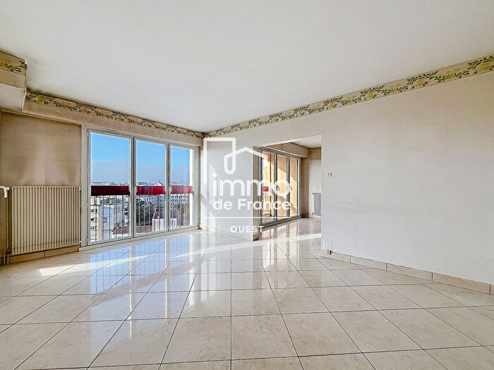 Appartement à vendre - La Roche-sur-Yon, Pyramides, Jean-Yole - 6 pièces - 4 chambres