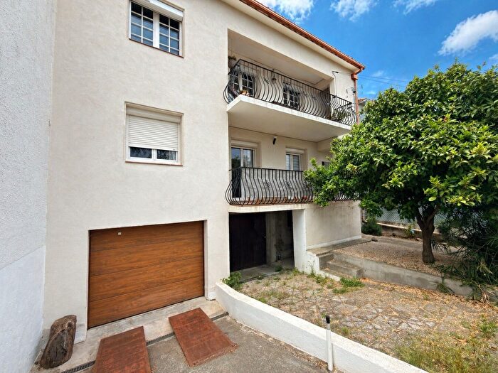 Appartement à vendre - Saint-Cyprien, Village, Zone dActivité - 6 pièces - 4 chambres