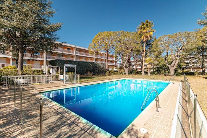 Appartement 4 pièces à Nice, Saint-Antoine, à vendre