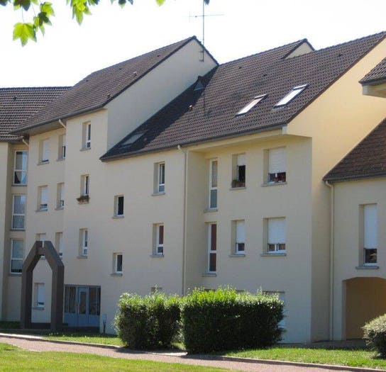 Veninges, Varennes-Vauzelles : Appartement 2 pièces à louer