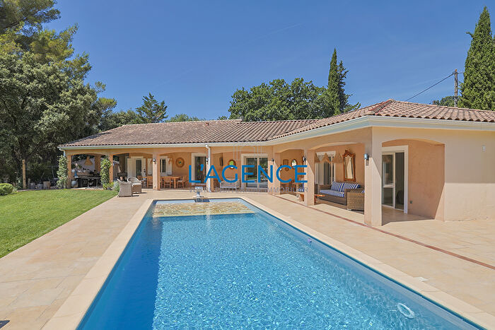 Maison 5 pièces à vendre à Solliès-Pont