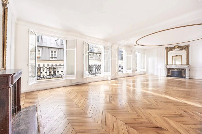 Appartement à louer - Paris e , Elysée, Madeleine - 5 pièces - 3 chambres