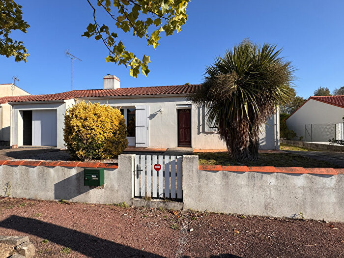 Maison à vendre - Aizenay - 3 pièces - 2 chambres