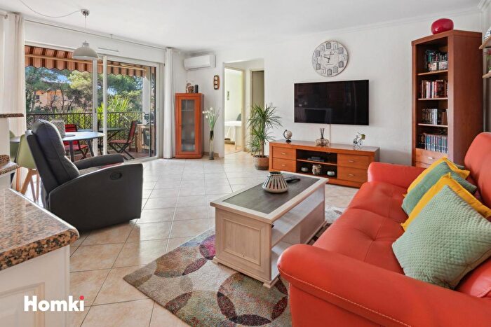 Maisons à vendre et appartements à louer - 1