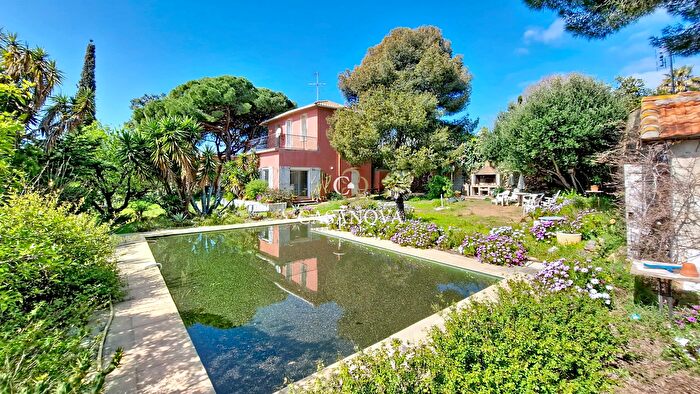 Maison à vendre - Sète, Saint-Clair - 4 pièces - 2 chambres