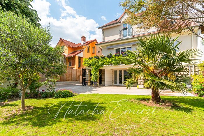 Maison à vendre - Chatou, Est - 6 pièces - 4 chambres