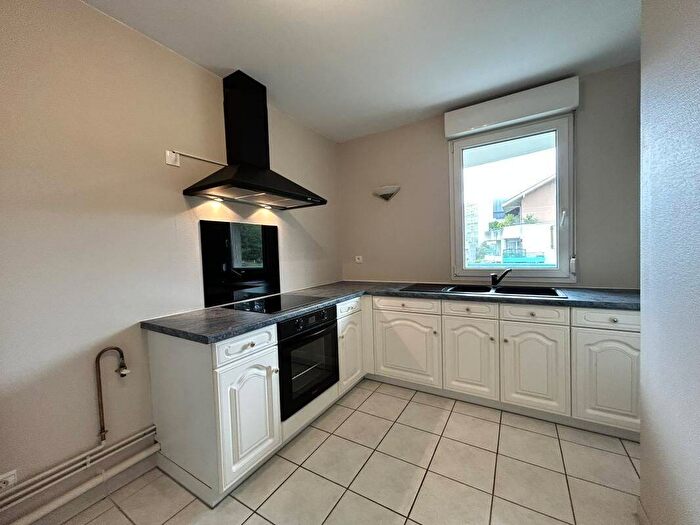 Appartement 3 pièces à Centre Ville, Chambéry, à louer