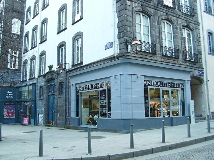 Appartement à louer - Clermont-Ferrand, Delille, Cathédrale, La Gare - 1 pièce