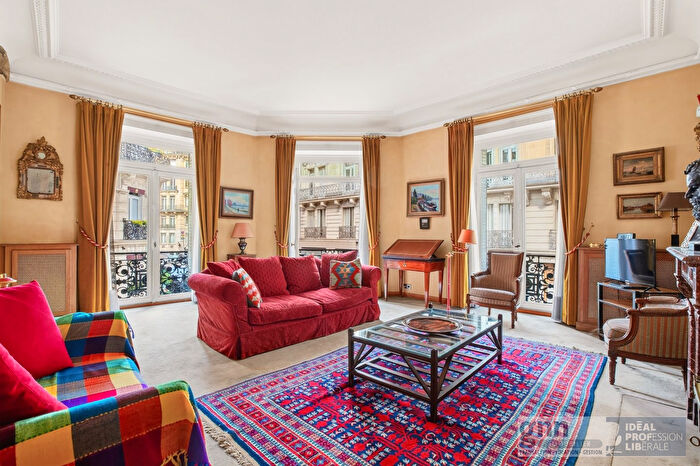 Appartement 4 pièces à vendre à Paris 8ème, Triangle d'Or