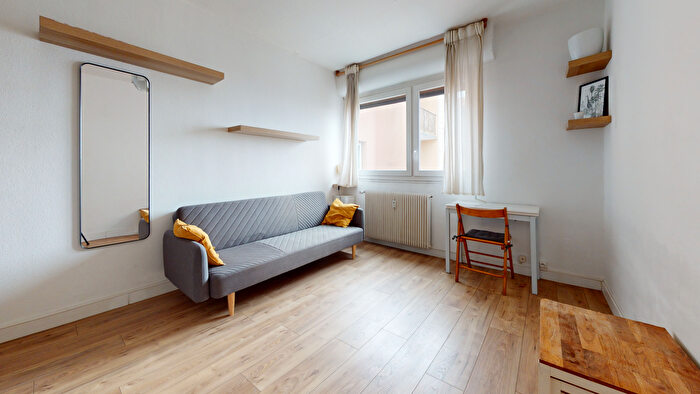 Appartement à louer - Belfort, Centre-ville, Fb de Montbéliard - 1 pièce