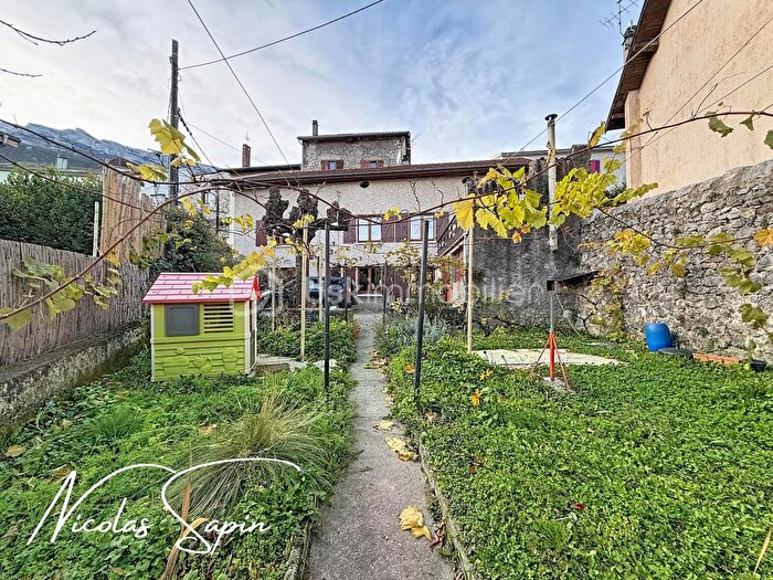 Maison à vendre - Claix - 5 pièces - 4 chambres