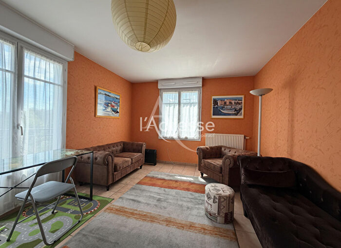 Bussy-Saint-Georges, Centre-ville : Appartement 4 pièces à vendre