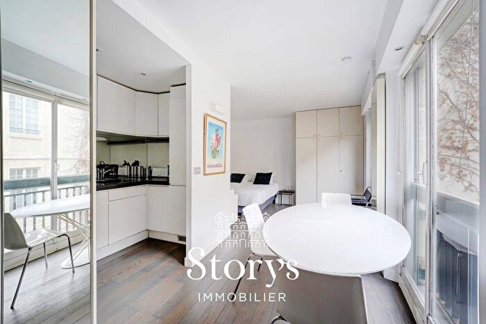 Appartement à louer - Archives, Paris ème arrondissement - 1 pièce - 1 chambre