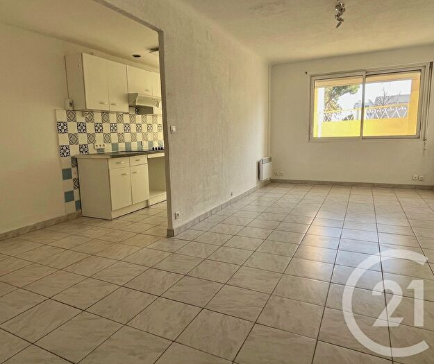 Appartement à louer - Le Grau-du-Roi, Centre-ville - 3 pièces - 2 chambres